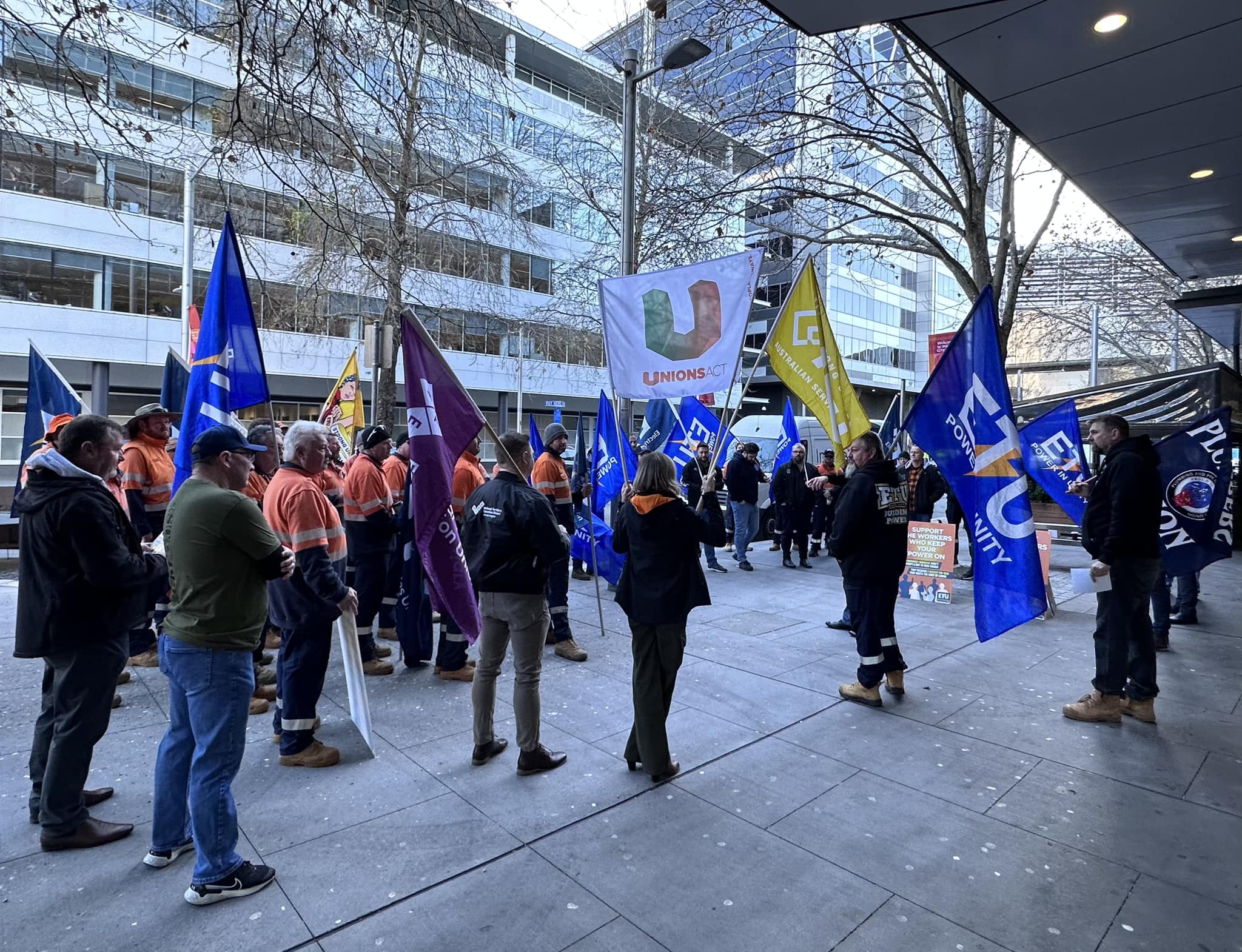 ETU members march on Evoenergy headquarters to demand a better deal ...